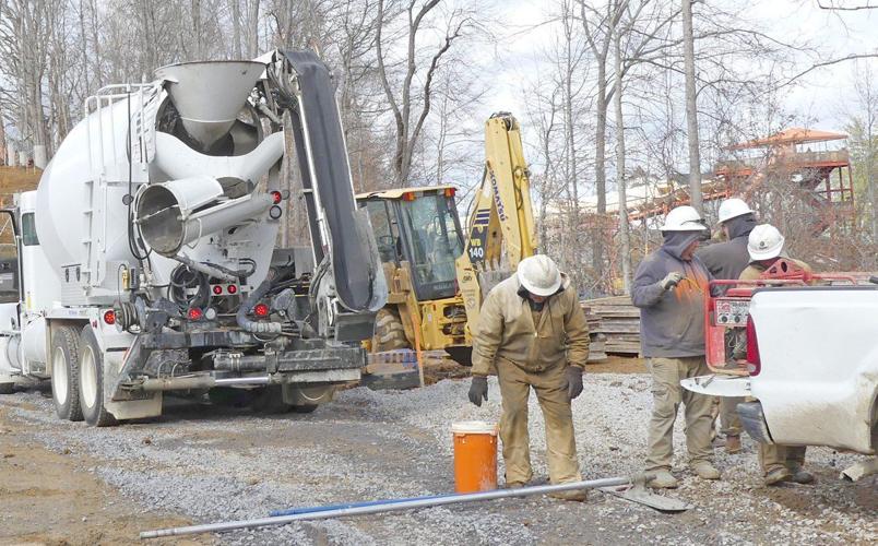 Dollywood staff begins working on renovations | News | themountainpress.com