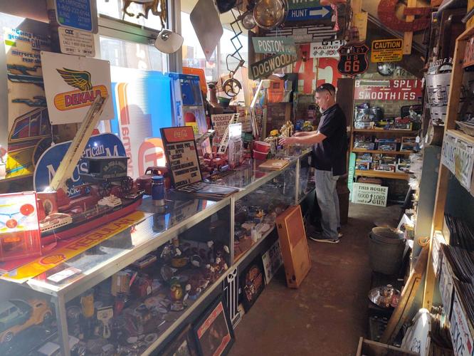 Superlative Vintage opens up second floor | News | themountainpress.com