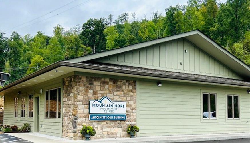 Mountain Hope Good Shepherd Clinic celebrates ribbon cutting at new ...