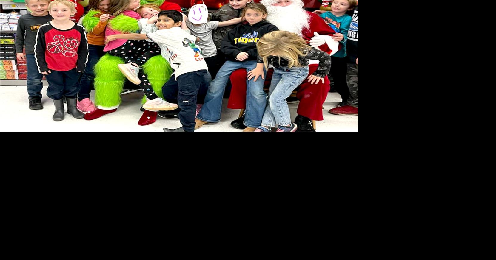 Santa and Grinch visit Sunbright School | News | themountainpress.com
