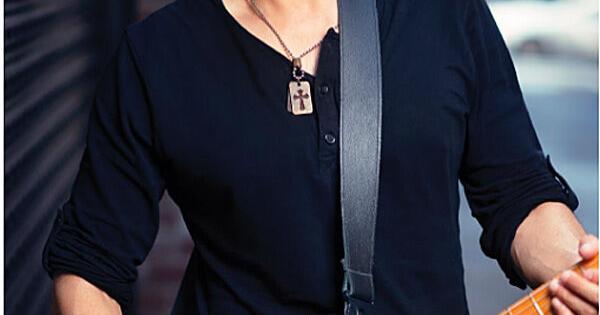 Country artist Cade brings Giving Guitars Tour to Sevierville | News ...