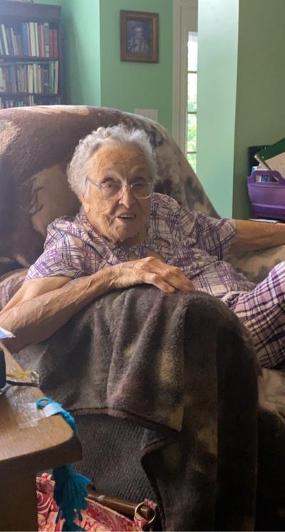 Olive Kear | Obituaries | themountainpress.com