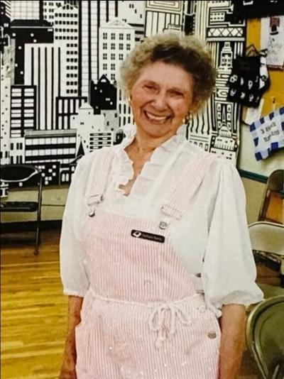 Barbara Eva Bruce Harris | Obituaries | themountainpress.com