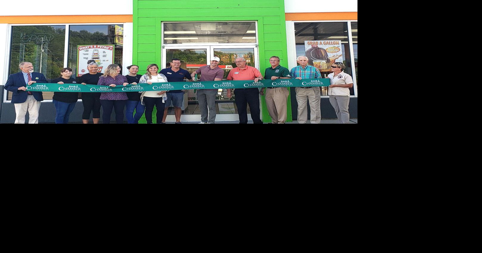 Petro's Chili & Chips opens in Kodak | News | themountainpress.com
