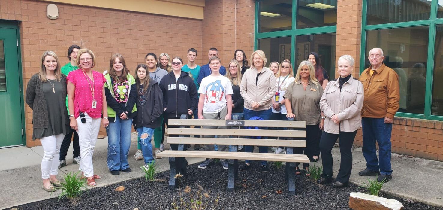 Kiwanis donates second 'bottle cap bench' | News | themountainpress.com
