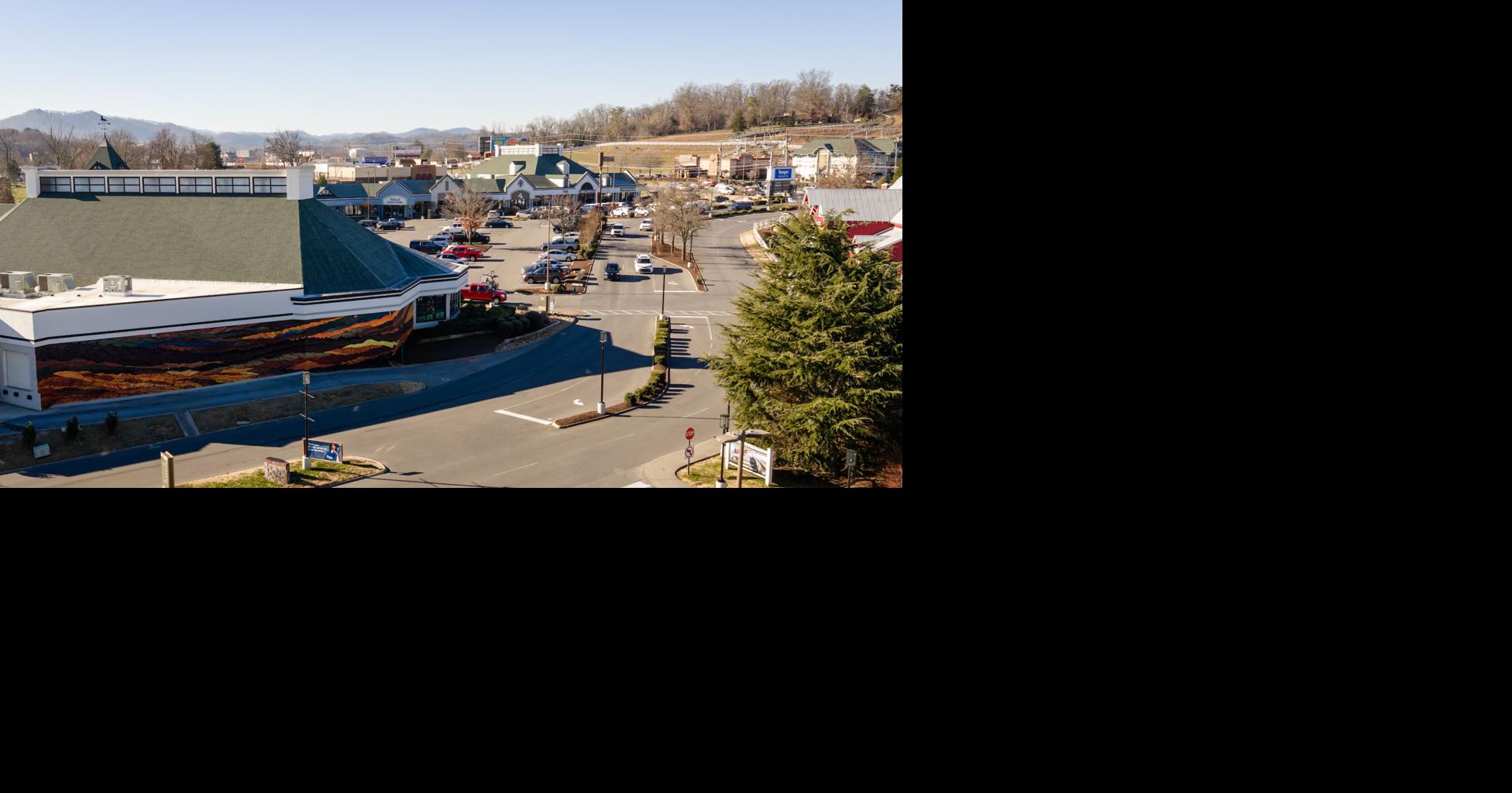 Tanger Outlets Sevierville partners with local UPS driver and artist ...