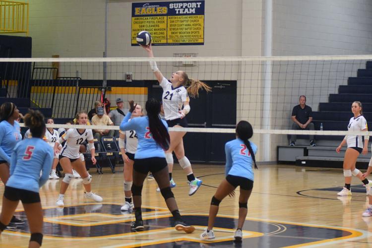 Lady Eagles defend home court in 3-0 sweep over Austin-East | Sports ...