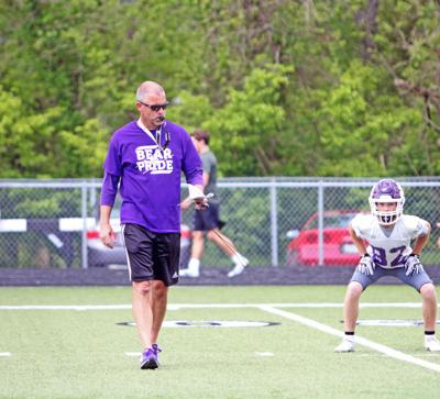 Smoky Bears transitioning under Loveday with spring practices | High ...
