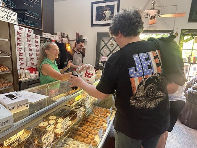 The Donut Friar celebrates 55 years | News | themountainpress.com
