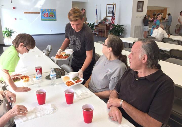 Teens spend their week assisting SMARM | News | themountainpress.com