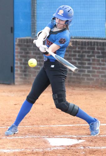 Double plays doom Lady Cougars | Lafollette | themountainpress.com