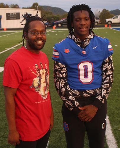 Football player Jamal Wright with family | Lafollette | themountainpress.com