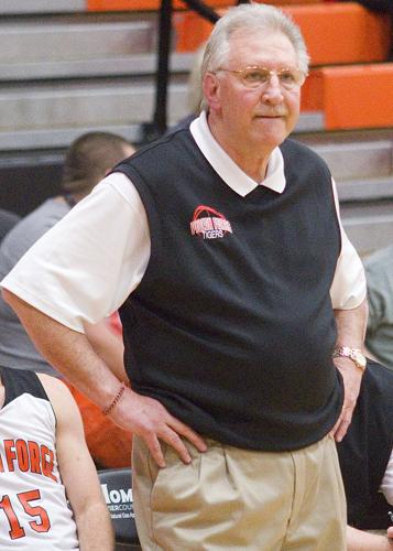 Pigeon Forge's John Kucela resigns as boys basketball coach | Sports ...