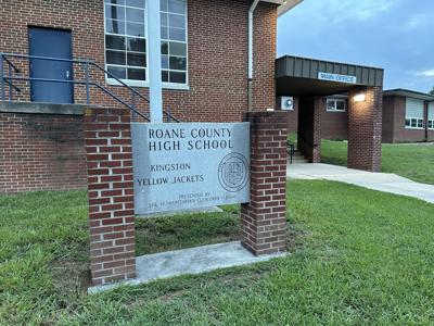 Commission prepared to wait on school study | News | themountainpress.com