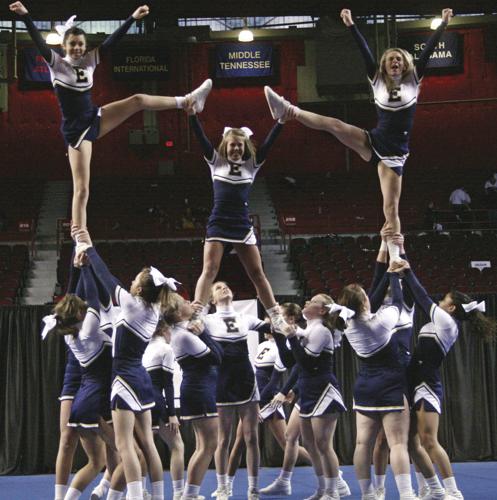 Photos: KAPOS: A cheerful competition | News | thenewsenterprise.com