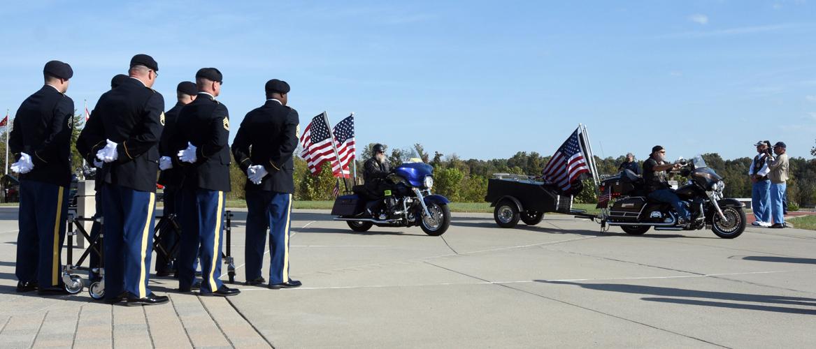 A hero's farewell: Slain veteran receives appropriate goodbye | Local ...