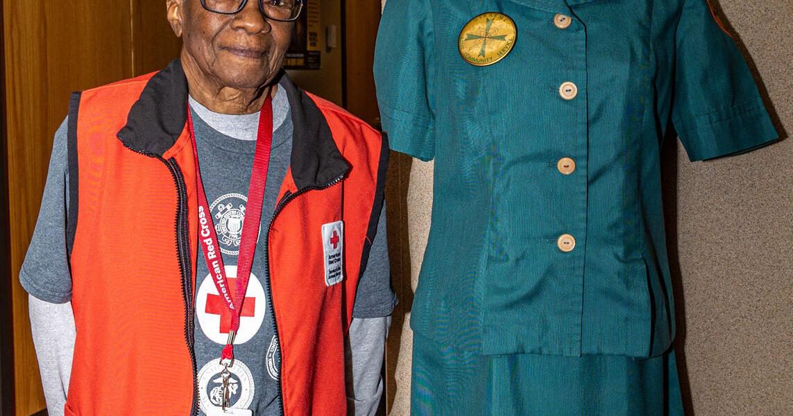 Legacy ACS volunteer receives static display honoring decades of ...