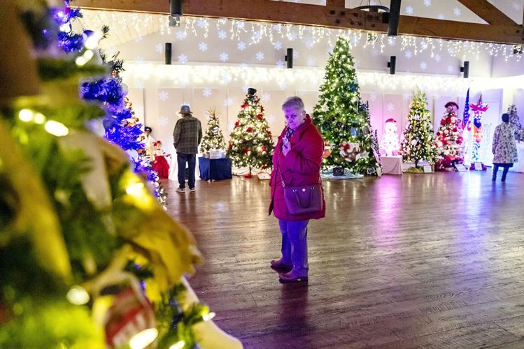 For sure, Santa to be at Light Up Radcliff | Local News ...