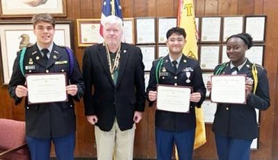 JROTC cadets brief Fort Knox MOWW members | Neighbors ...