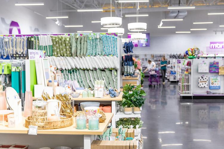 Items pop off shelf at new store | Local News | thenewsenterprise.com
