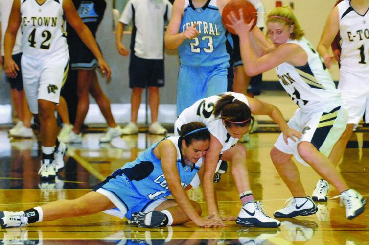 GIRLS' PREP BASKETBALL: Lucas' late free throws help Elizabethtown fend off pesky Central Hardin ...