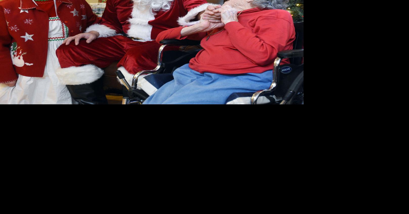 PHOTOS: Santa visits North Hardin rehab center | Local News ...