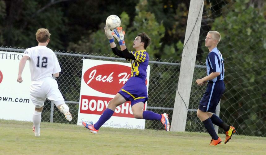 BOYS' PREP SOCCER: Unbeaten Central Hardin locks up top seed for ...