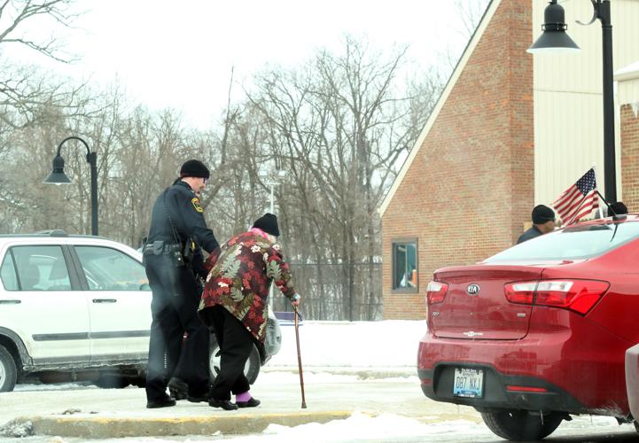 Radcliff residents seek warmth at shelter | Local News ...