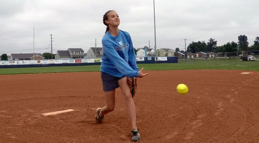 PREP SOFTBALL: Griffith, Goedde coming into their own in circle for ...