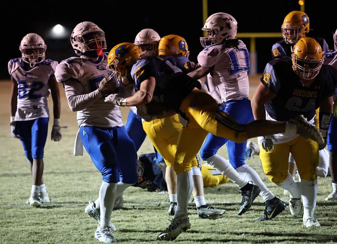 Central Hardin wins big in first-round playoff rout | High School ...
