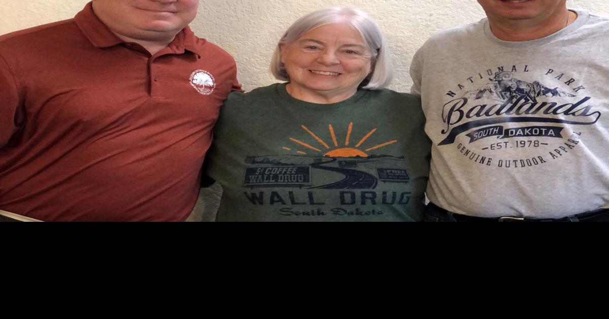 Elizabethtown Mayor Jeff Gregory speaks to KPR members | Neighbors ...