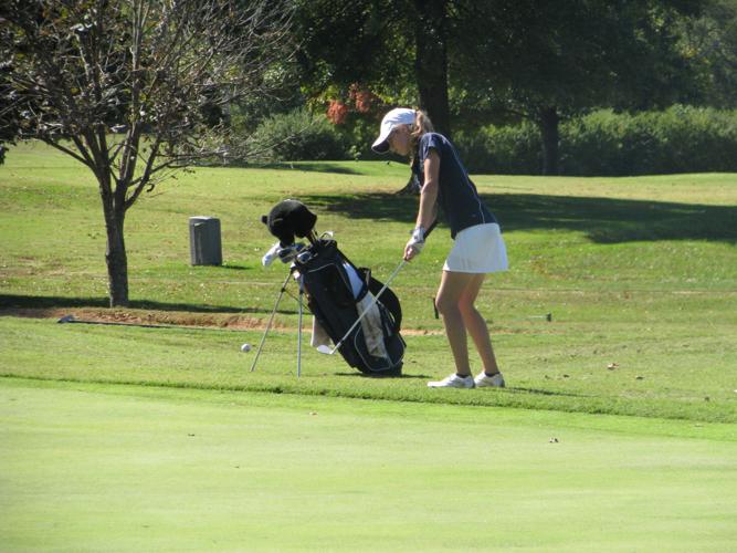 GIRLS' PREP GOLF: Behind Hartlage's runner-up finish, E'town takes ...