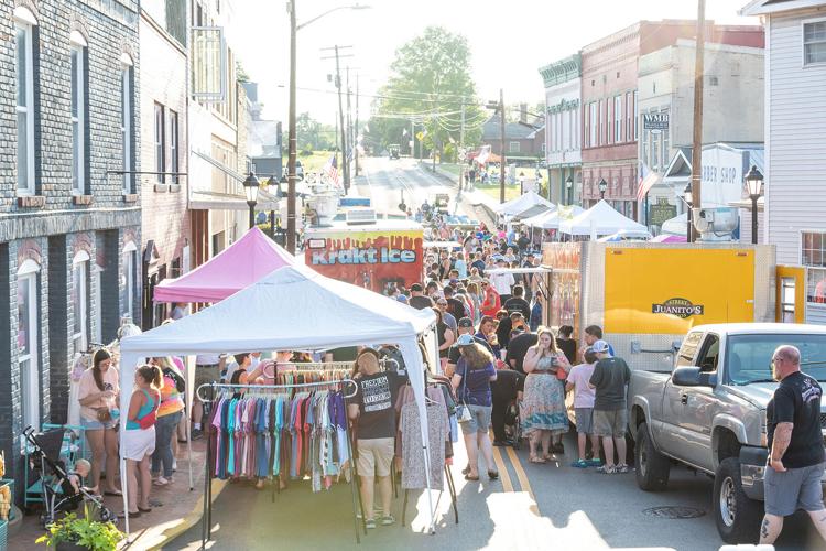 Crowds are back in downtown Vine Grove for First Fridays | Local News ...