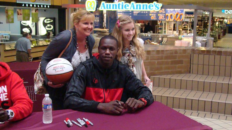 COLLEGE HOOPS: Louisville's Dieng provides more mall madness (04/25 ...
