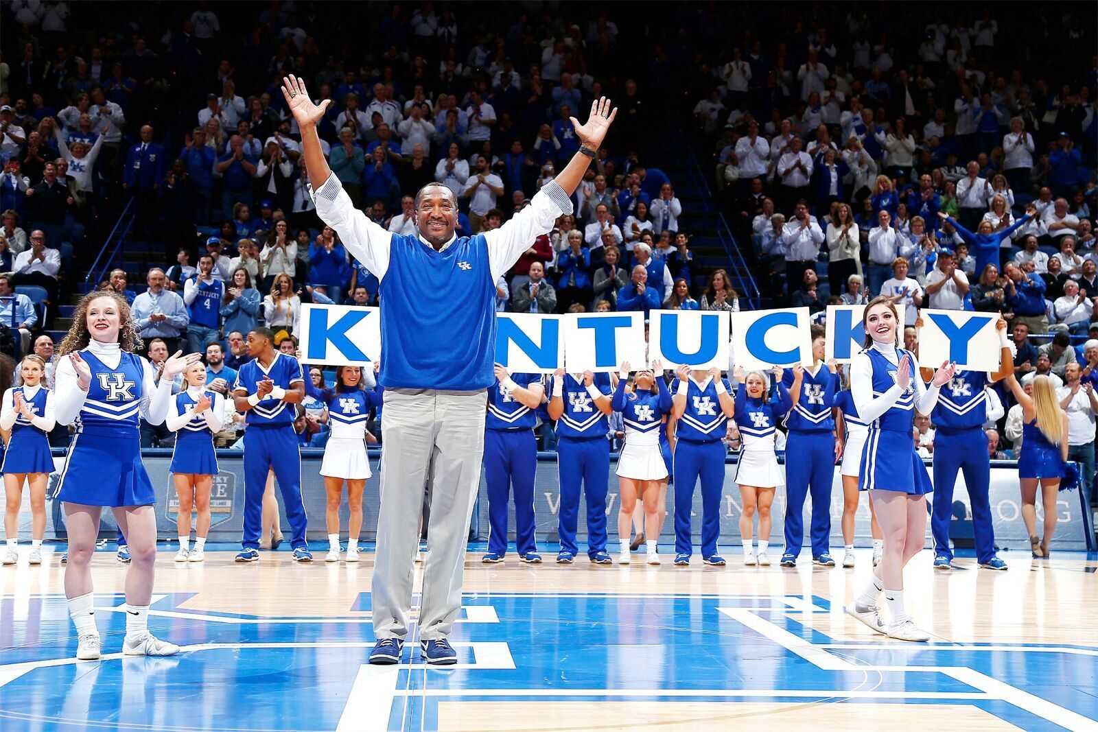 UK basketball legend Jack 'Goose' Givens has new memoir | Sports ...
