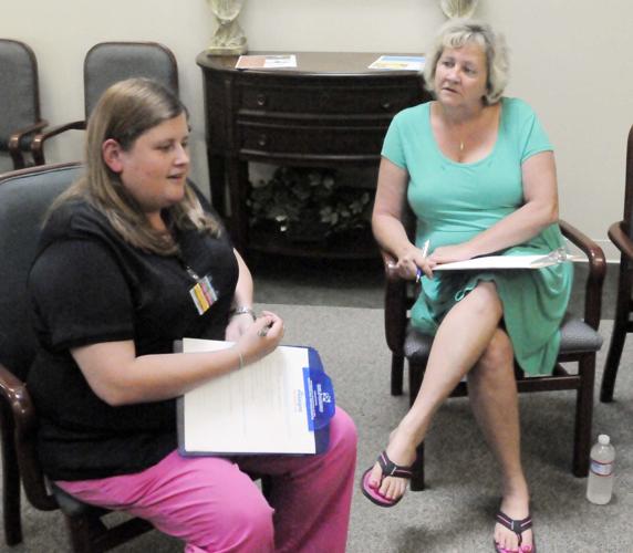 Tour offers insight into dementia | Local News | thenewsenterprise.com