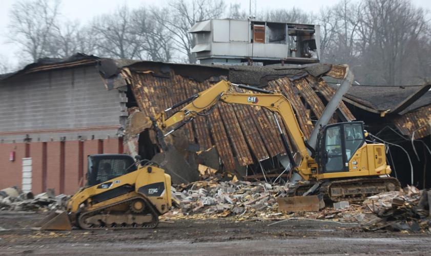 Demo work nears completion on Redmar | Local News | thenewsenterprise.com