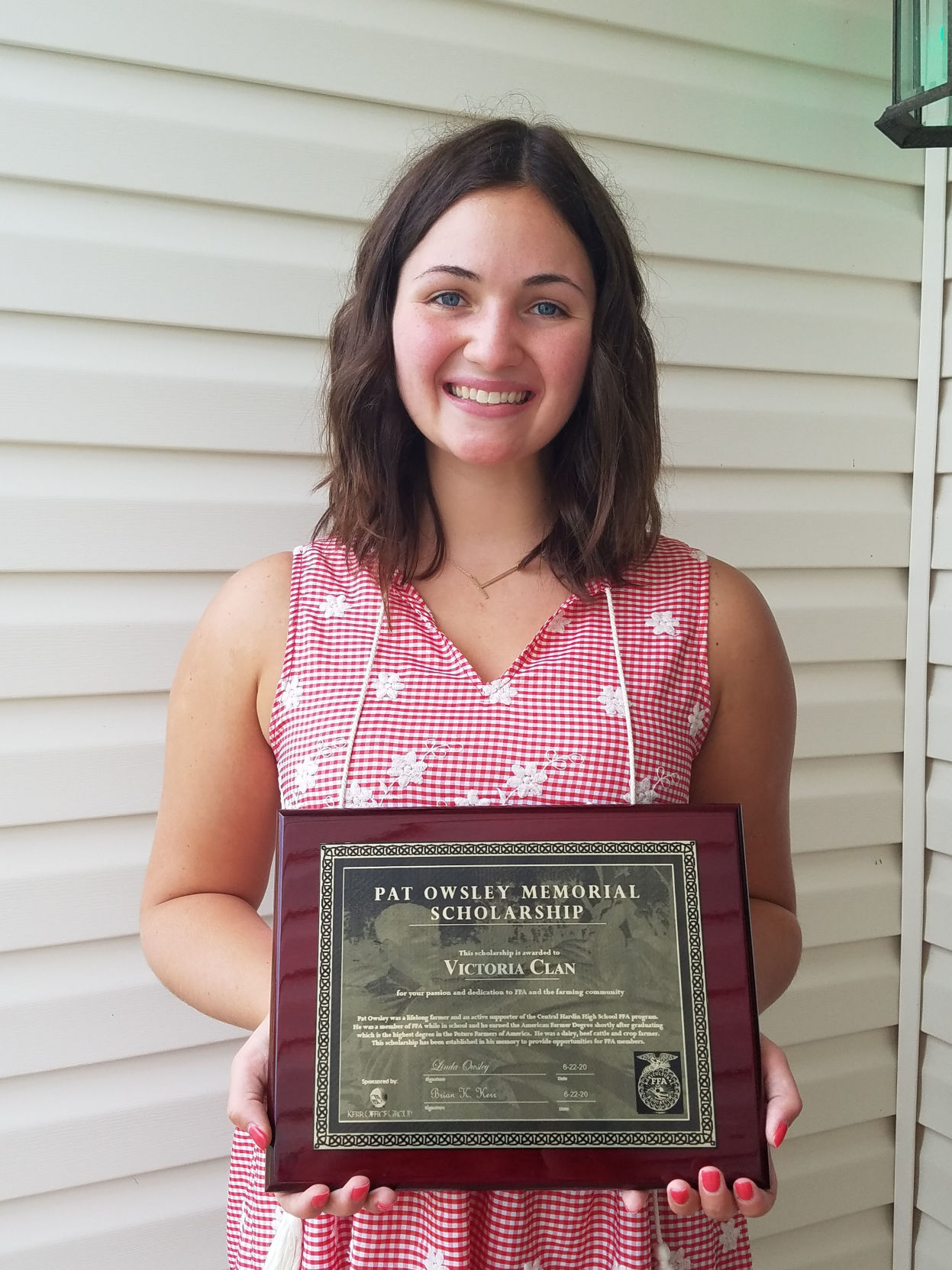 Victoria Clan awarded Pat Owsley Memorial FFA Scholarship | Neighbors ...