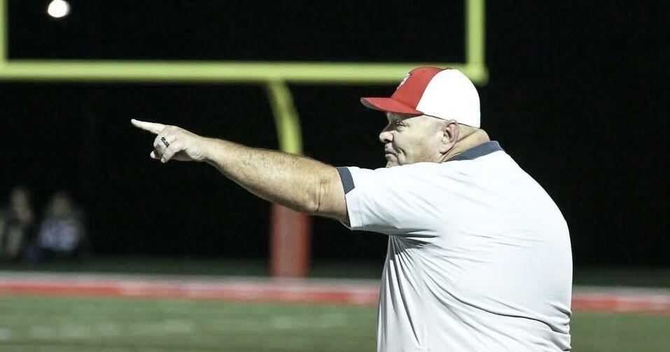 Preston steps down after ‘solid’ tenure with Bulldogs | High School ...