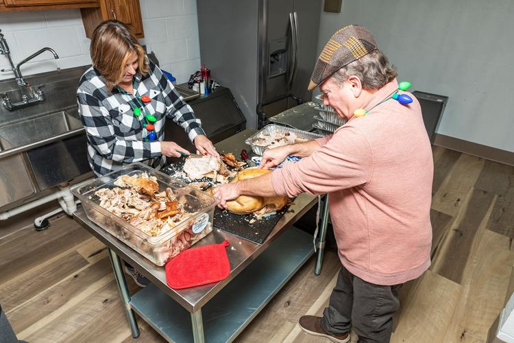 Community dinner gives big family feel for holiday meal | Local News ...