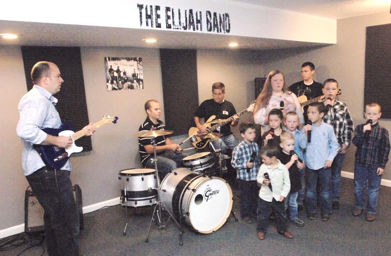 Gospel group offers musical ministry | Local News | thenewsenterprise.com