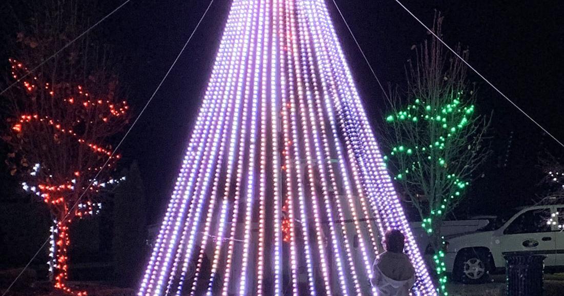 Radcliff city hall, community center ready for Christmas event | Local ...