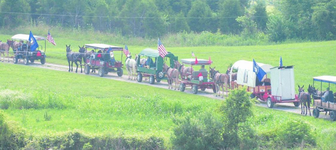 Wagon convoy clomps along country roads | News | thenewsenterprise.com