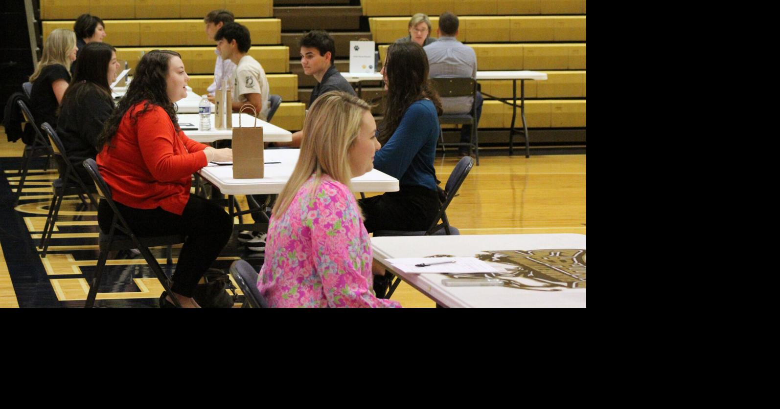 EHS seniors go through mock interviews | Education | thenewsenterprise.com