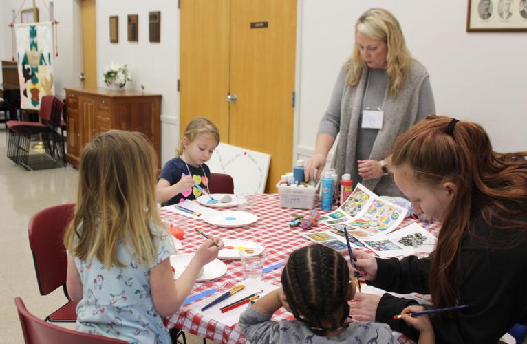 Kids have fun at Messy Church | Worship | thenewsenterprise.com
