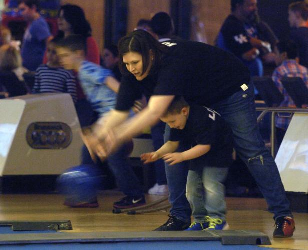 PHOTOS: Bonding over bowling | Local News | thenewsenterprise.com