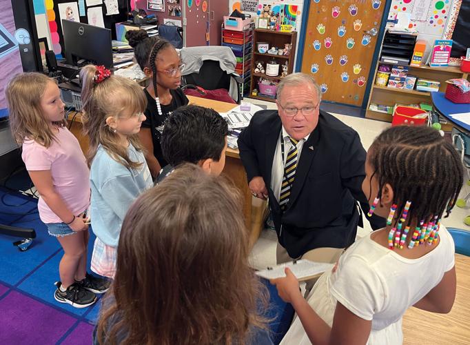 Paul Mullins comes home to EIS | Education | thenewsenterprise.com