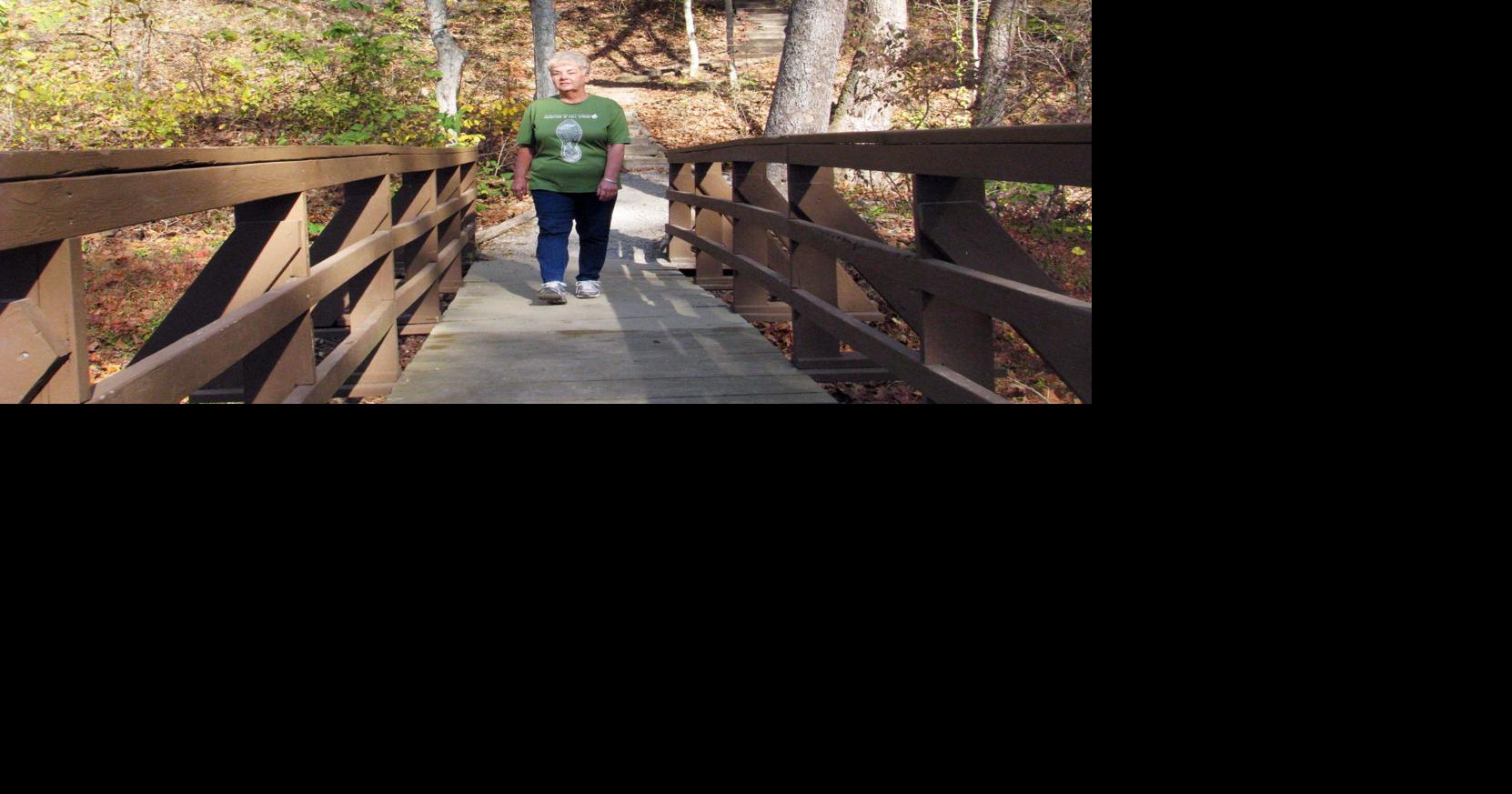 Linscott walks a path of remembrance | Wednesday's Woman | thenewsenterprise.com