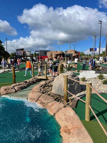 Elizabethtown attraction offers mini golf, yard games ...
