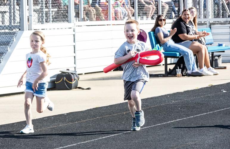 Off to the races: Preschool students get a taste of tradition with ...